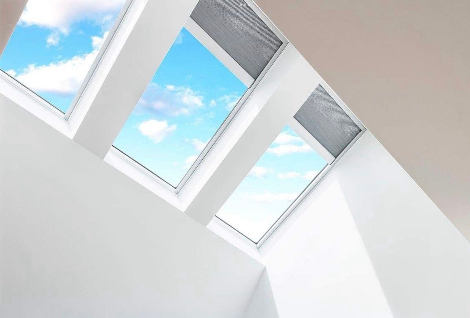 Enhancing Natural Light with Skylights: A Comprehensive Guide - vuesky ...